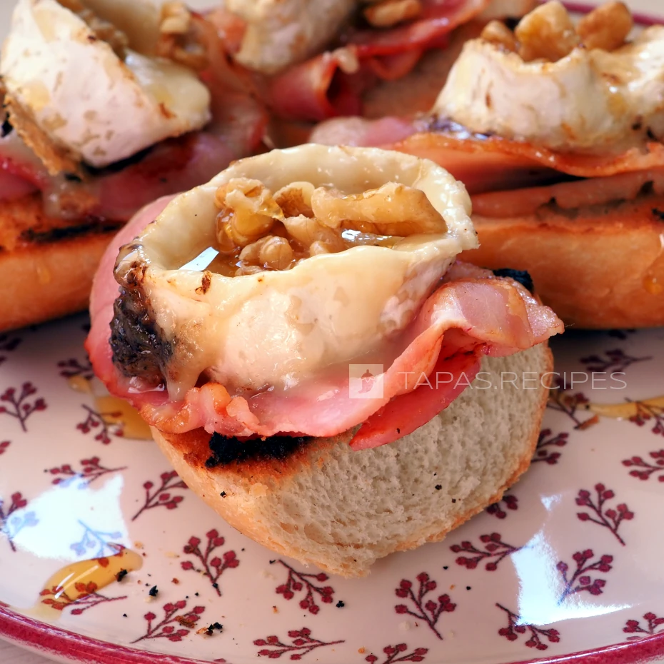Hot Goat Cheese and Bacon Tapas